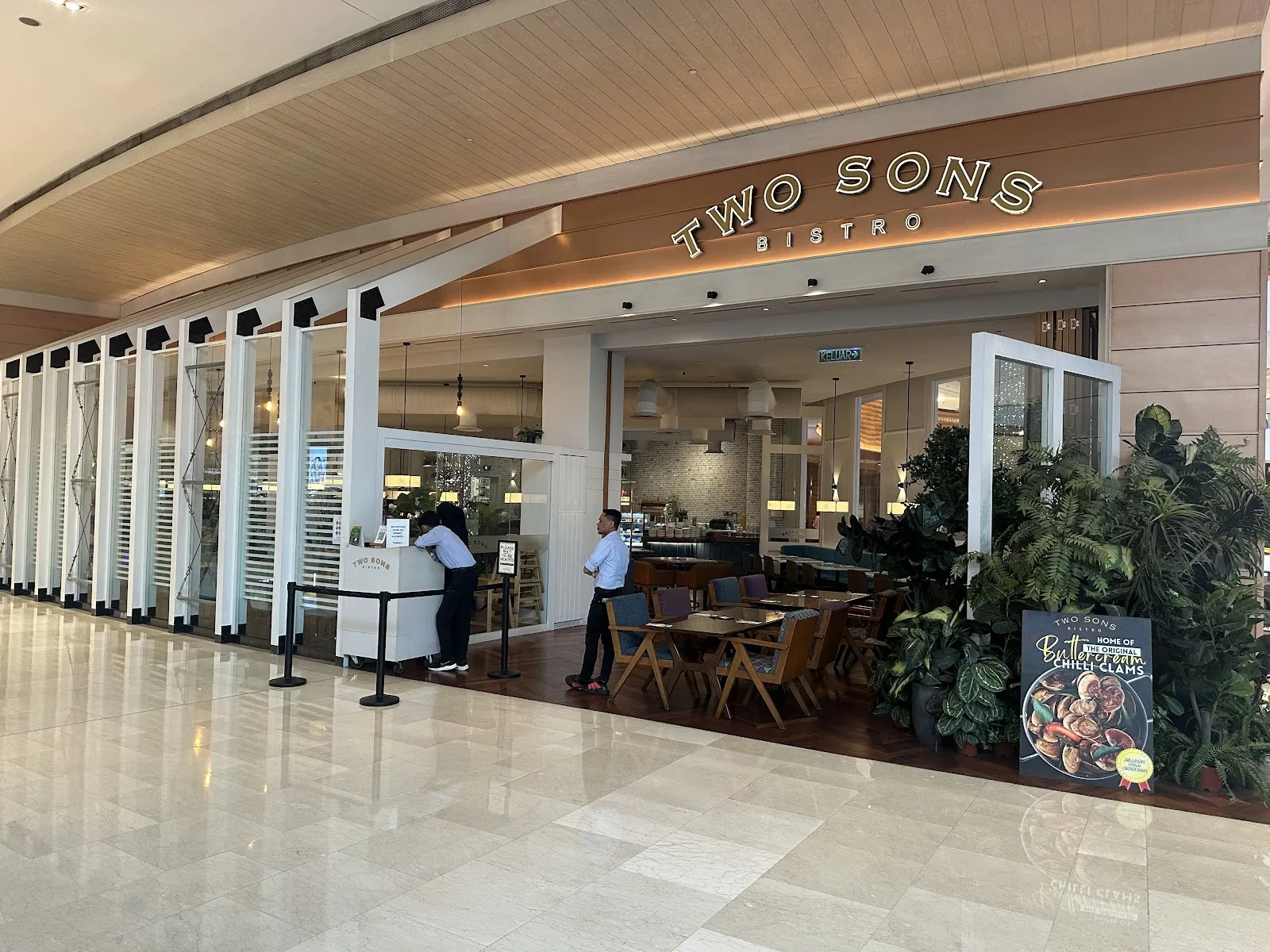 Two Sons Bistro @ Pavilion Kuala Lumpur, Halal Restaurant in Kuala ...