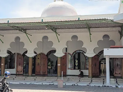 Masjid Rahmat Kembang Kuning, Mosques & Prayer Spaces in Surabaya ...