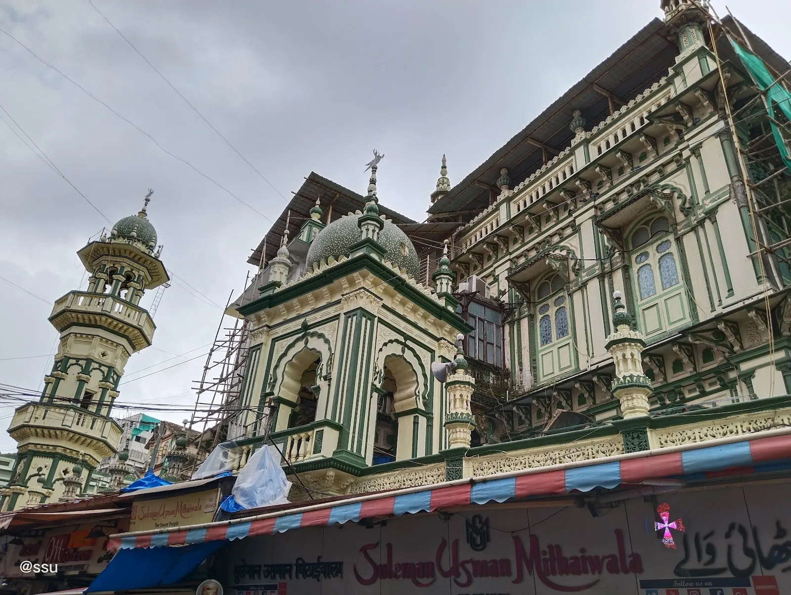 Minara Masjid, Mosques & Prayer Spaces in Mumbai | Have Halal Will Travel