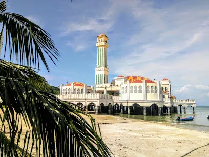 Floating Mosque, Mosques & Prayer Spaces in Penang | Have Halal Will Travel