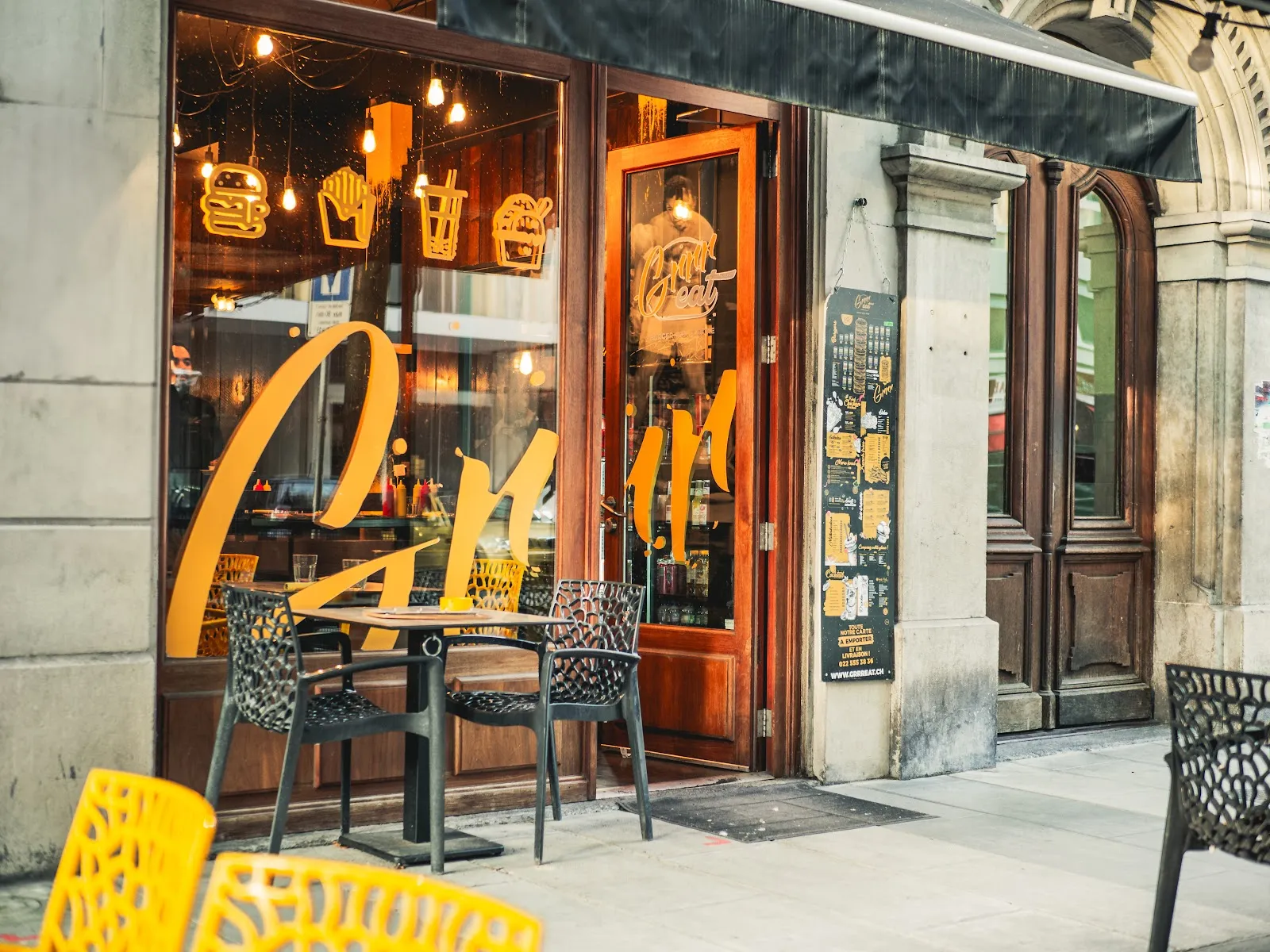 Grrreat Burger Bar & More / Burger Bar Genève, Halal Restaurant in ...