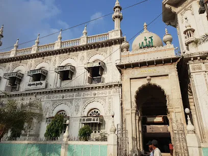 Jama Masjid, Halal-Friendly Things to Do in Mumbai | Have Halal Will Travel