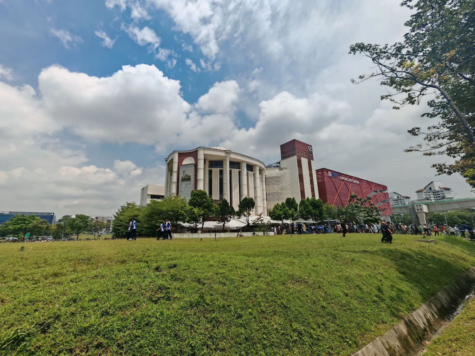 Masjid Maarof, Mosques & Prayer Spaces in Singapore | Have Halal Will ...