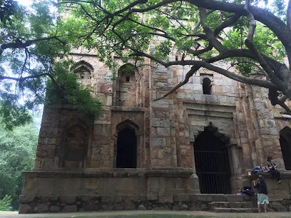 Bagh-I-Alam Ka Gumbad, Halal-Friendly Things to Do in New Delhi | Have ...