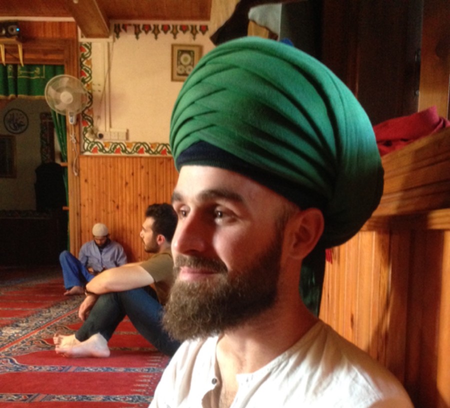 7 Challenges I Overcame During My Travels as A Muslim Revert