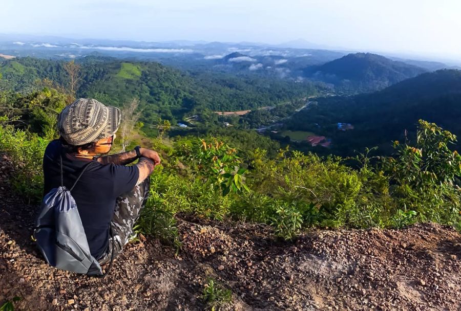 8 Breathtaking Hiking Spots In Malaysia