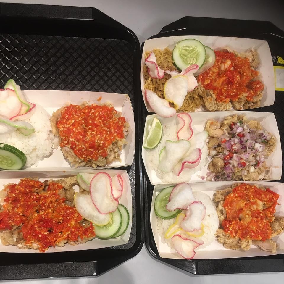 Papa Ayam: Halal Ayam Grepek In Singapore With A Spicy Challenge