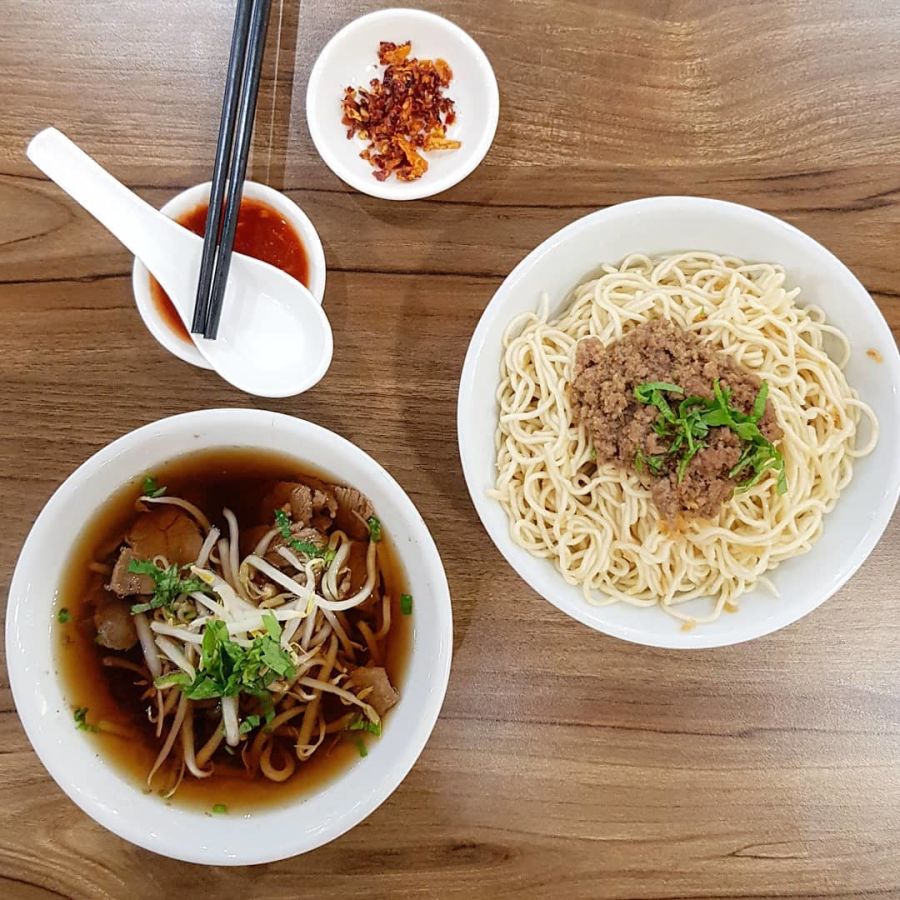 Nuromen Cafe: Say Yes To This Halal Australian Beef Hot Pot Buffet In ...