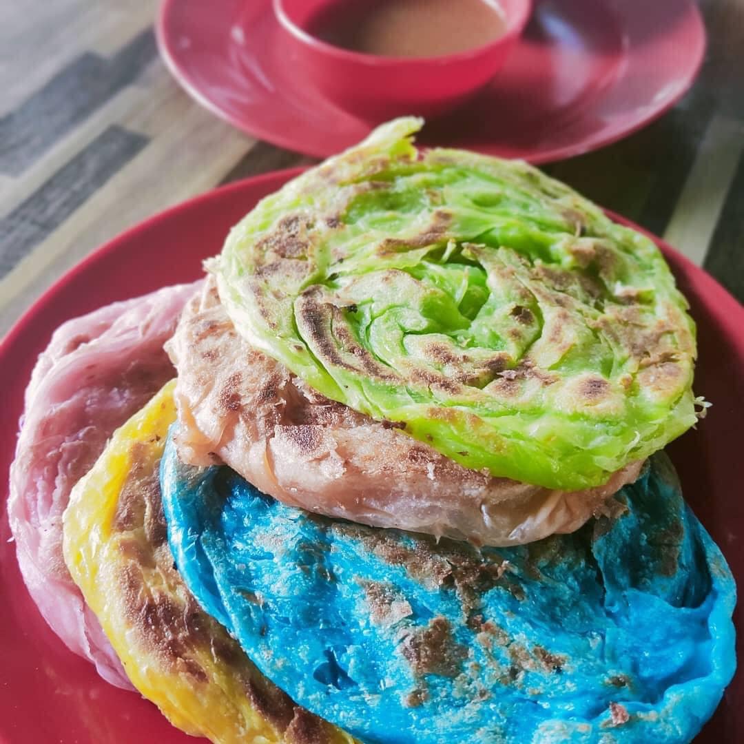 This Muslim-Owned Stall In Selangor Serves Rainbow Roti Canai With ...